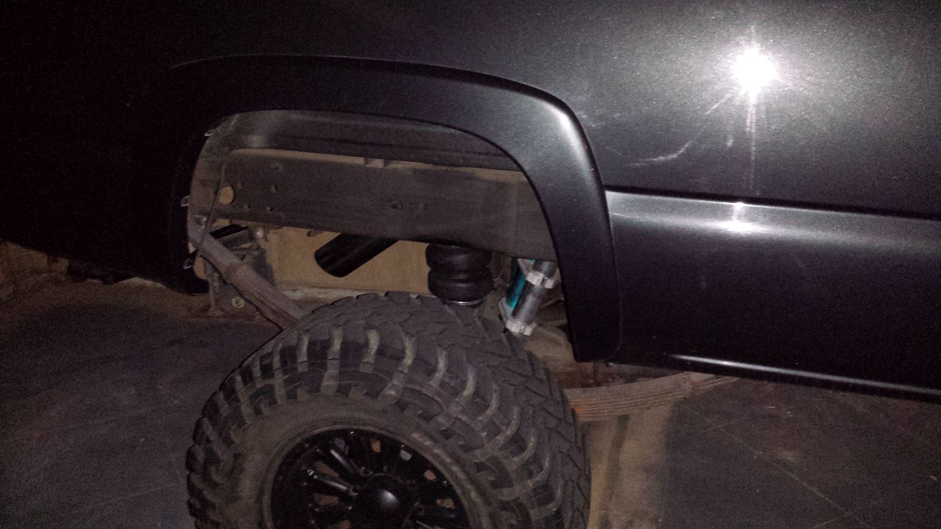 let's talk about Air Bags (load levelers) on lifted trucks | Diesel Place