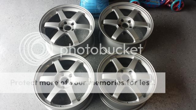 Volk Racing TE37 17/18 Bright silver | Acura RSX, ILX and Honda EP3 Forum